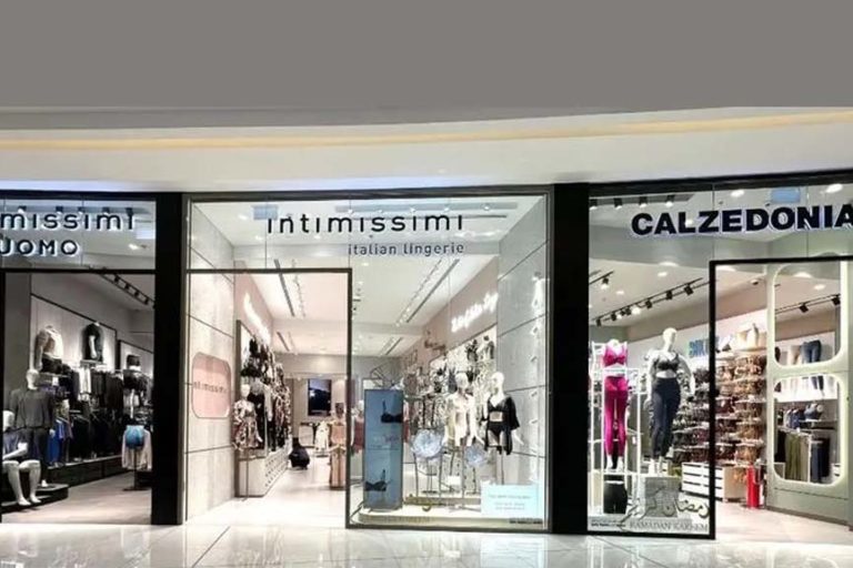 Oniverse Group opens 3 flagship brand stores in Dubai Mall