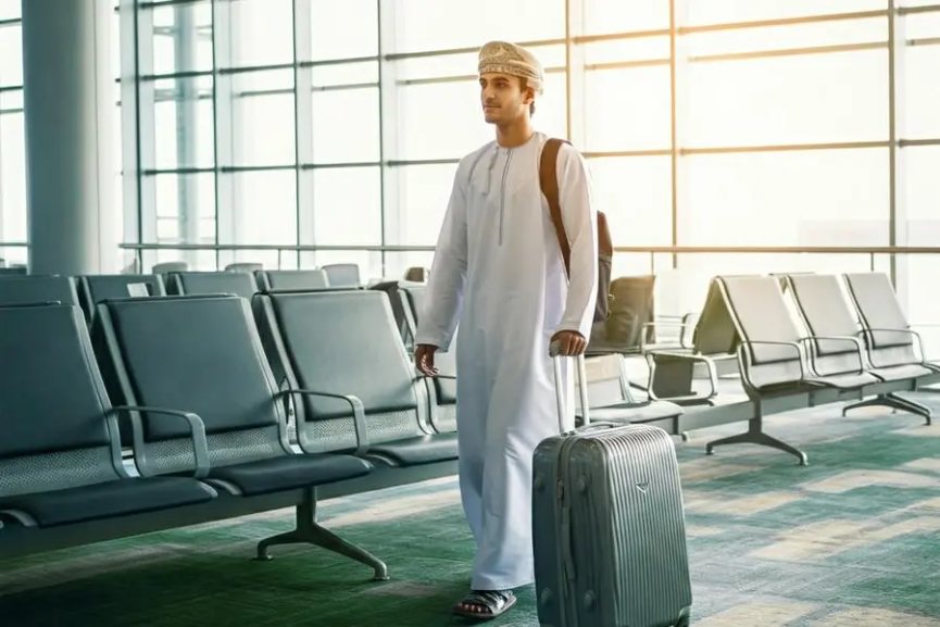 BankDhofar partners with Dhofar Insurance for travel insurance policy