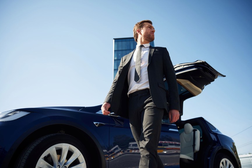 SelfDrive Mobility launches OTO luxury chauffeur service