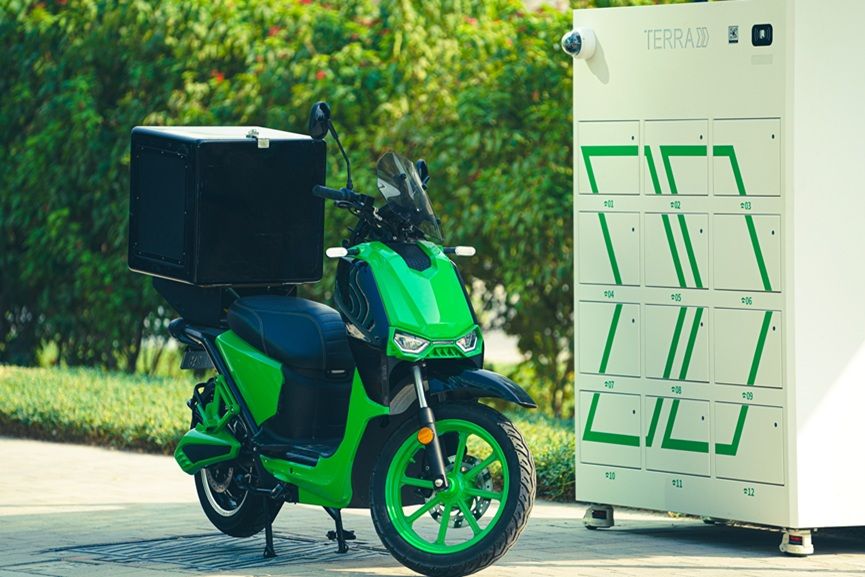 Dubai RTA partners with Terra to build battery swapping stations