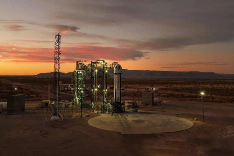 Blue Origin to pause its New Shepard human flights