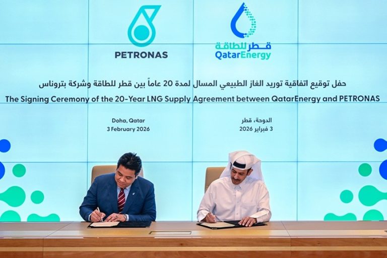 QatarEnergy, PETRONAS sign 20-year LNG supply deal