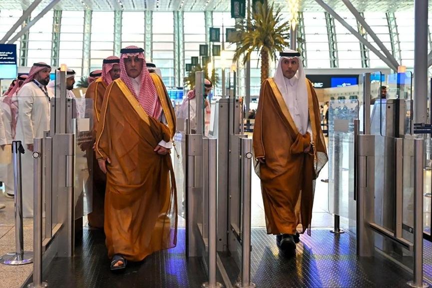 SDAIA president reviews smart airport systems in Jeddah